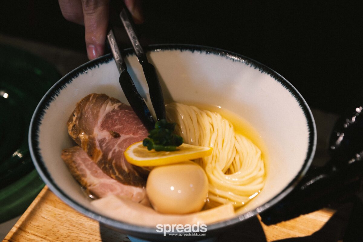 No Name Noodle ร้านราเมนที่พาเราไปเที่ยวเล่นสวนสนุกในชาม - Spreads