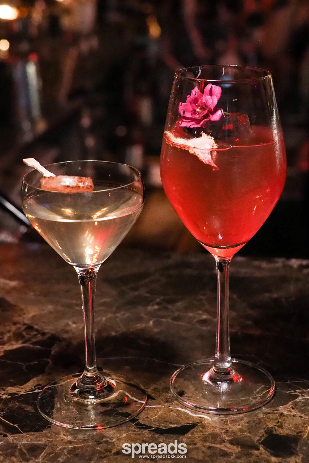 Soi Nana Bar Hopping - ชวนไปบาร์ฮอปปิงในซอยนานาเยาวราชกัน - Spreads